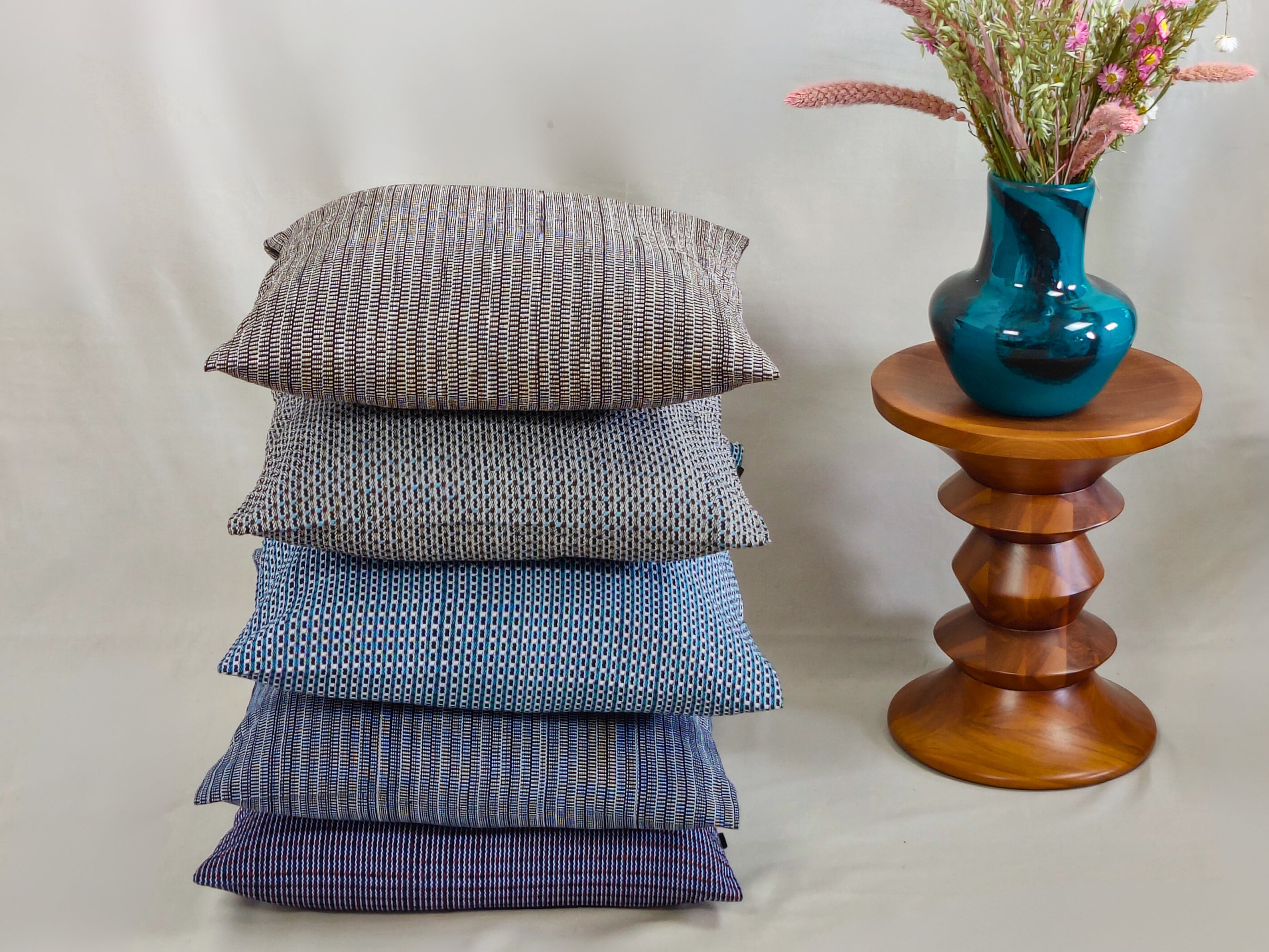 Woven Throw Pillows – SOLOKO